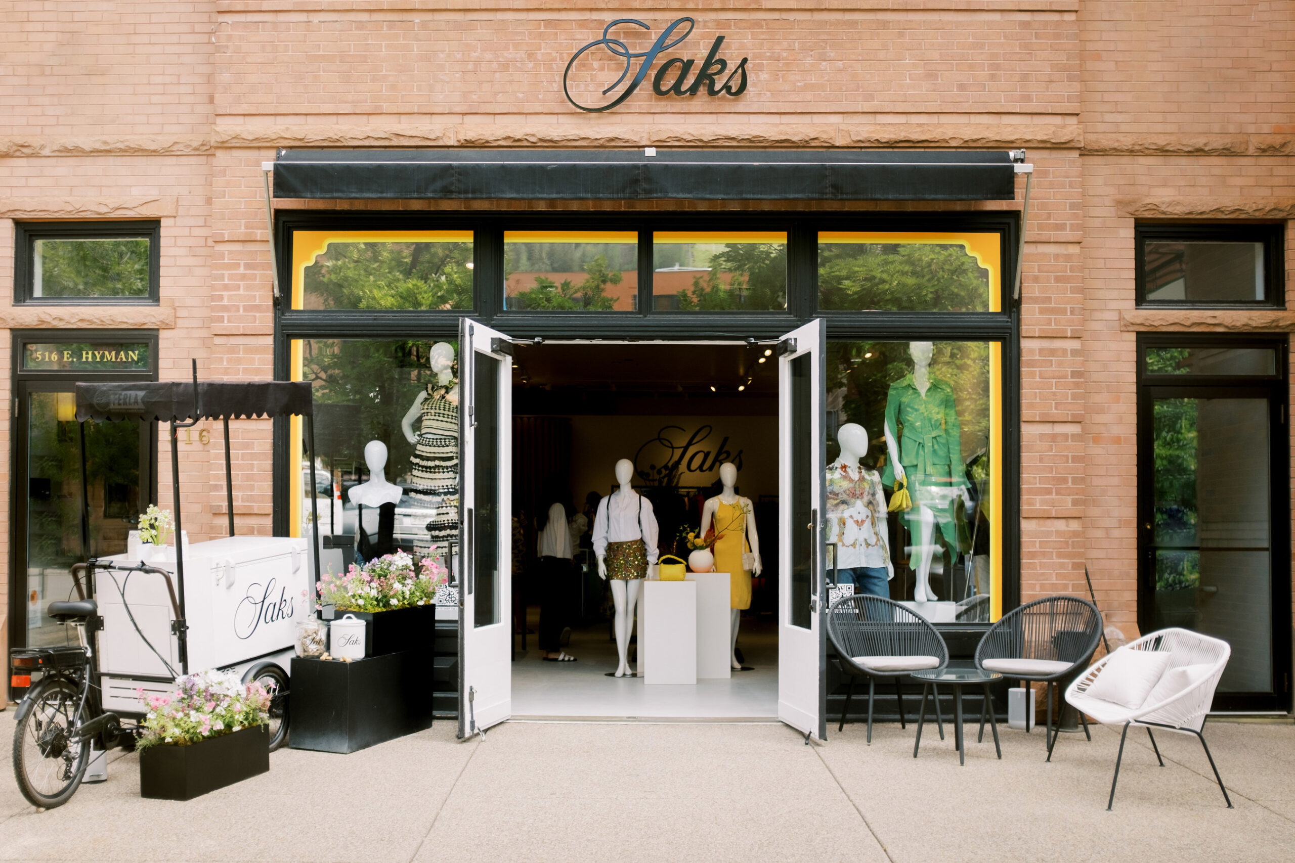 Saks Debuts First-Ever Immersive Pop-Up Shopping Experience in Aspen ...