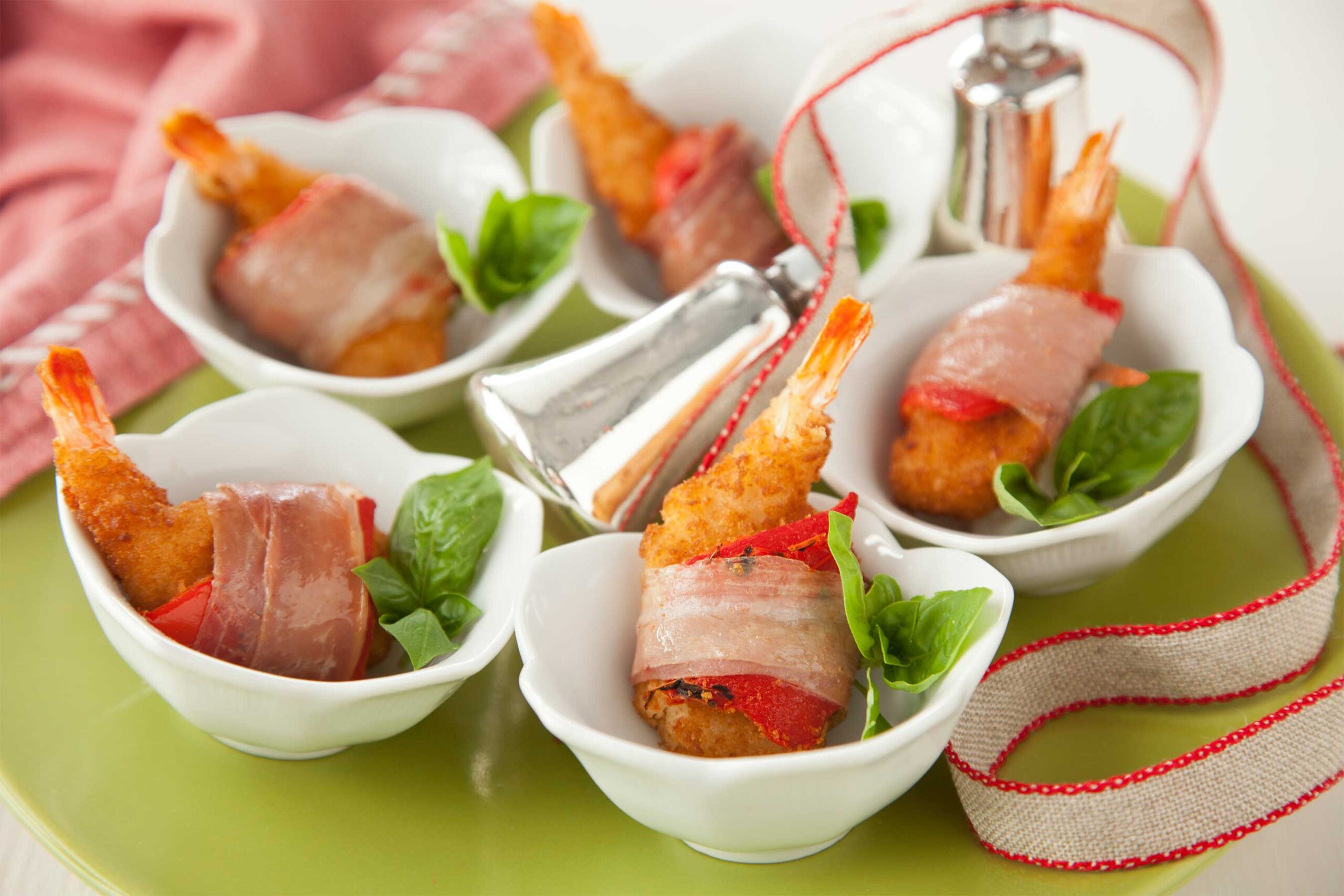 Holiday Entertaining Made Easy Thanks to SeaPak - featured-magazine.com