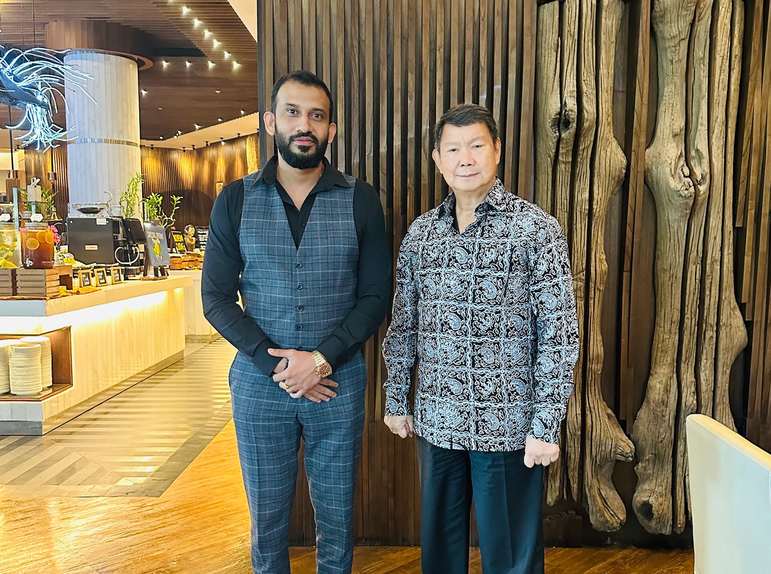 Mr. Rahul Thottiyil with pak Hashim Djojohadikusumo & Dr. A.S Kobalen ...